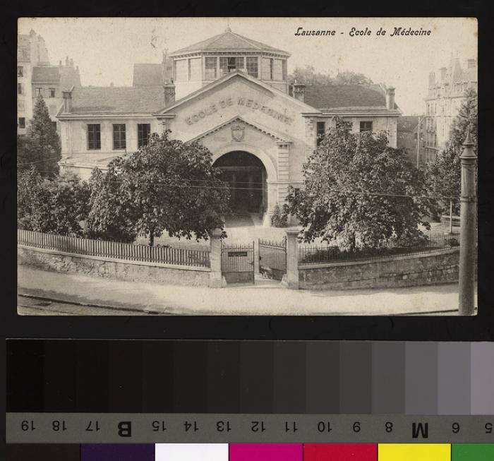 Bibliothèque de l’Institut des humanités en médecine : Objet : Vue sur ...